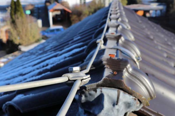 Blitzableiter anbringen – so geht’s! - renovieren.net